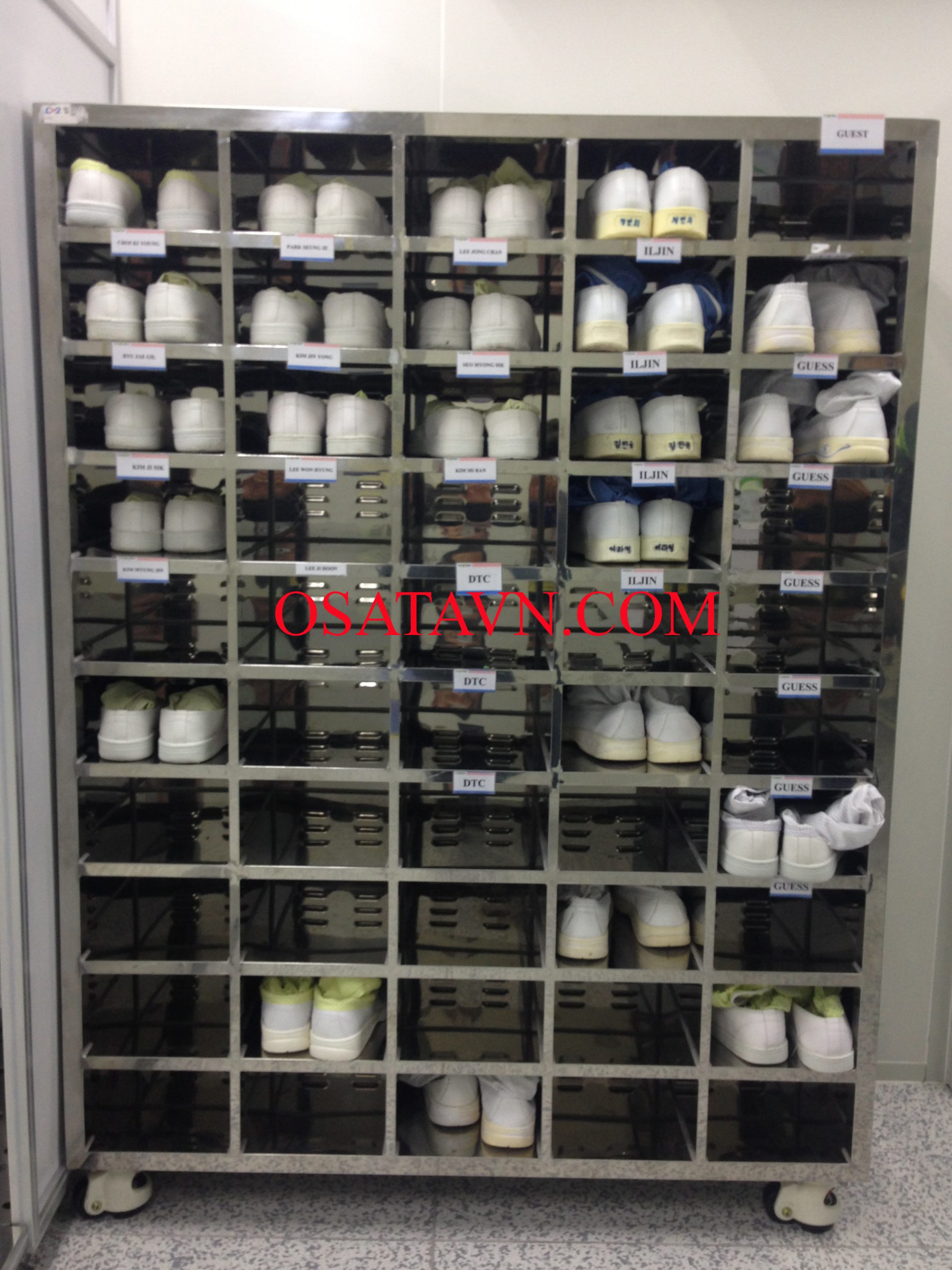 Tủ inox để giày phòng sạch. Sản xuất tủ giày inox theo yêu cầu.